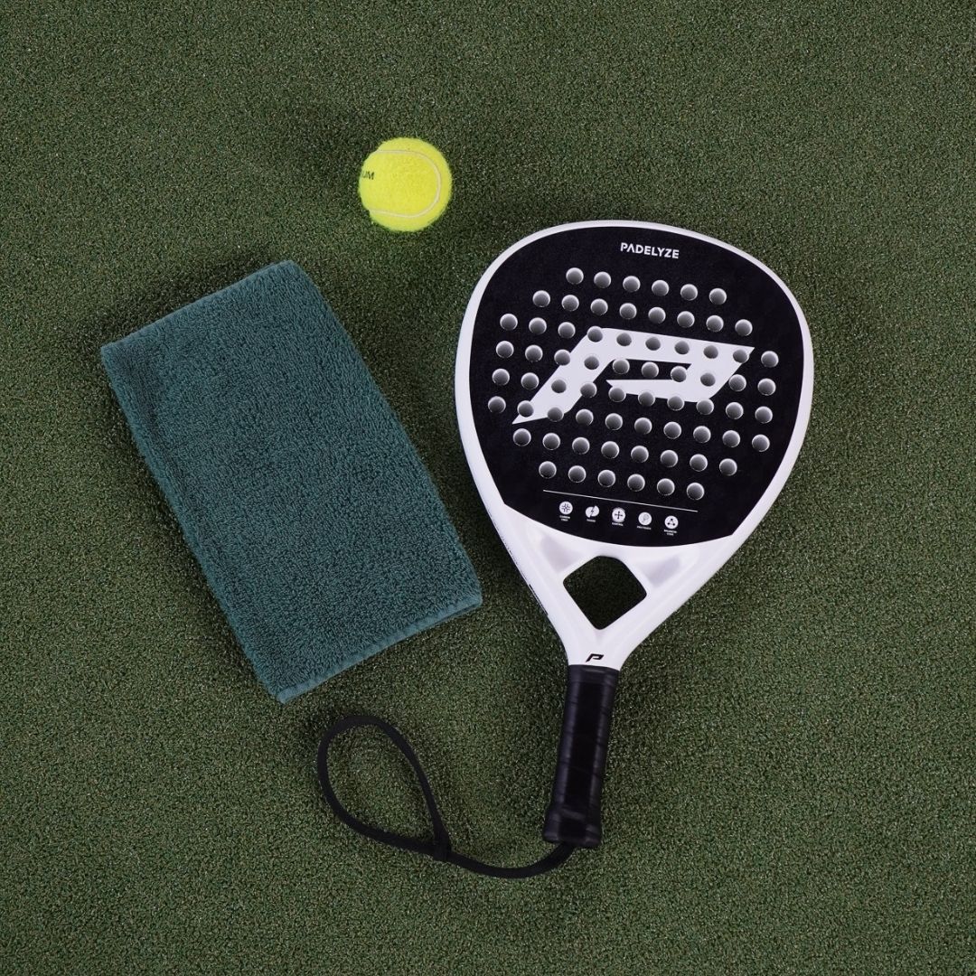 Top Padel Beginner Tips: Strategies to Boost Your Game Fast – PADELYZE®